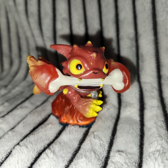 Skylanders | Video Games & Consoles | Fire Bone Hot Dog Skylanders Swap ...